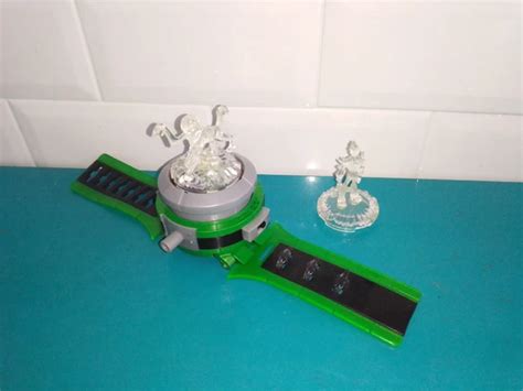 1003246 Montre Omnitrix Ben 10 Playmates Bandai 2008 Eur 1999