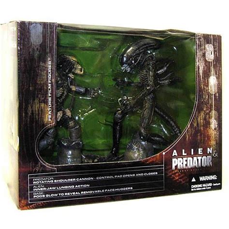 Mcfarlane Toys Alien And Predator Deluxe Boxed Set Movie Maniacs Action