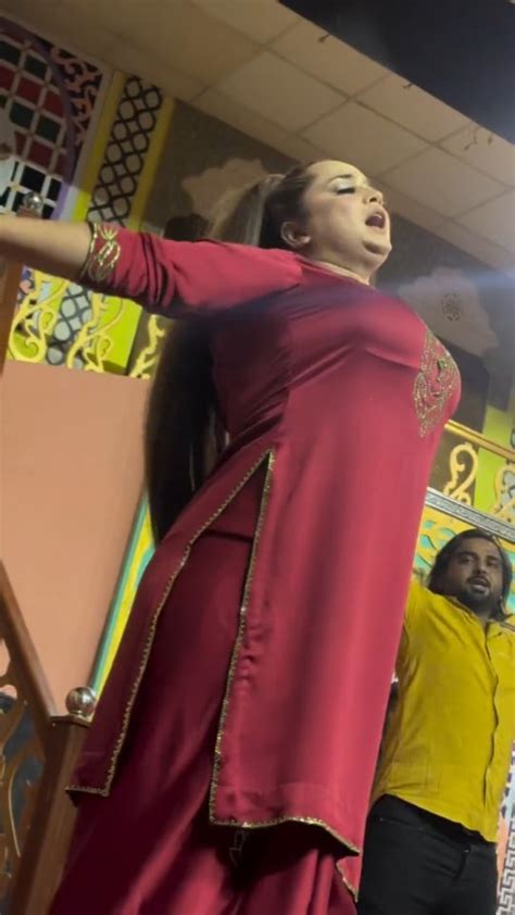 Nida Ch Nidachactress • Instagram Photos And Videos