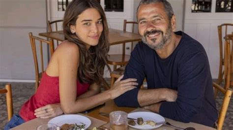 Pin By Bright On Atrizes Atores And Atrozes And Cantor Es As