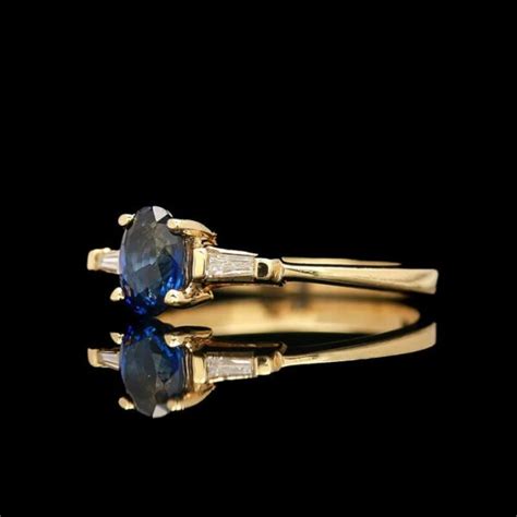 Vintage 18k Yellow Gold Sapphire And Diamond Ring Sindur Style