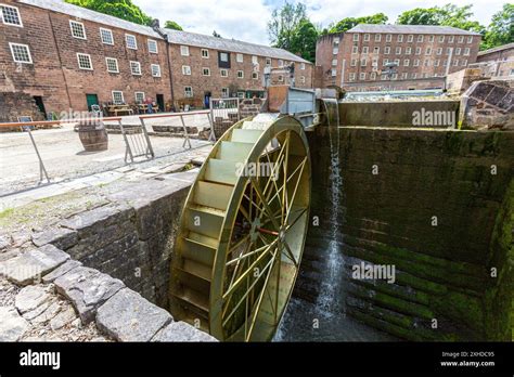 Breastshot Wheel Cromford Mill Worlds First Water Powered Cotton