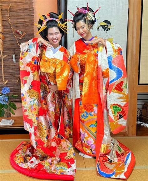 Get Free ‘oiran Courtesan Look With Authentic Hairdo Kimono The