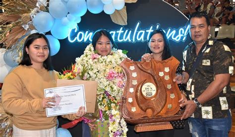Sendito Receives Tereora College Dux Award Cook Islands News