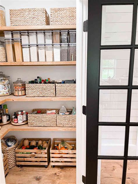 37 Corner Pantry Ideas That Maximize Space And Style