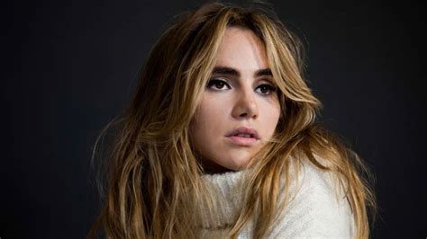 Suki Waterhouse Navigating Love Dating And Relationships Aitechtonic