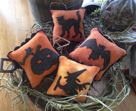 233 Spooky Shadows Pattern 1894 Cottonwoodhouse