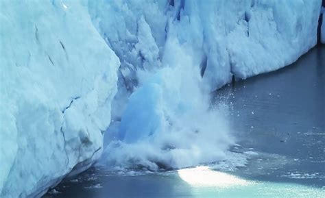 Photos Show Patagonias Massive Melting Glaciers Cbc News