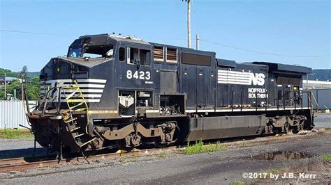 Retirement Ns Ge Dash 8 40cw 8423 Former