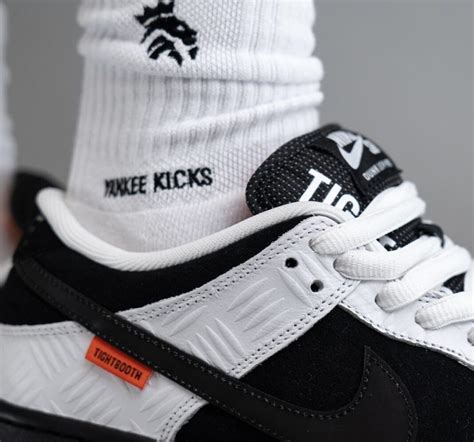 Tightbooth X Nike Sb Dunk Low Fd2629 100