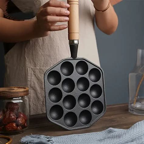 Cast Iron Takoyaki Pan 🈹 Japan Box