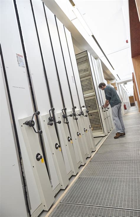 Lateral Picture Racking Rackline