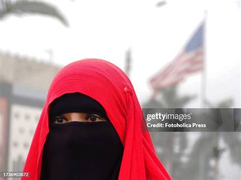 5,260 Muslim Burka Stock Photos, High-Res Pictures, and Images - Getty ...