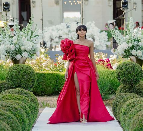 Kmoraba And Collective Stylux