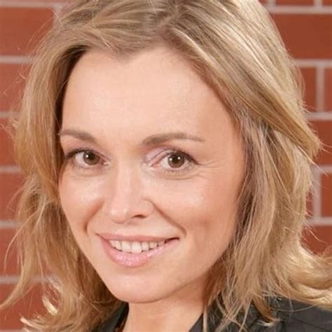 Adam I Ewa • Season 1 Plex