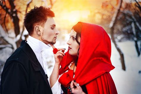 Красная шапочка Оборотень Red Riding Hood Couple Photos Photo