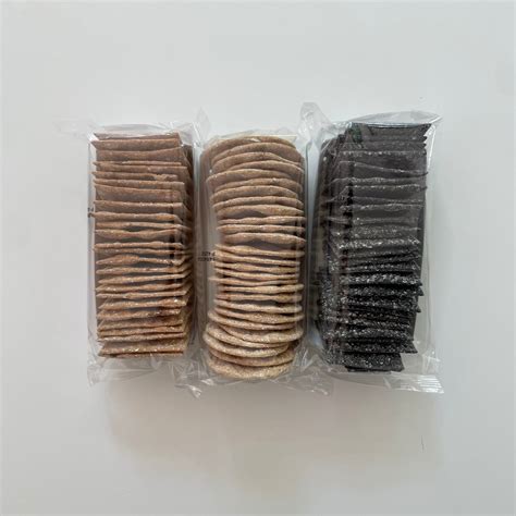 Assorted Crackers Peters Yard Lulus London