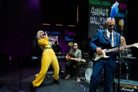 Arvio Punk Estetiikka Tuodaan Lahdessa Näyttämölle Omilla Ehdoillaan