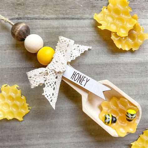 Honey Bee Scoop Wood Bead Garland For Spring Tiered Tray Rae Dunn