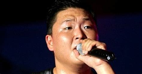 싸이 대한민국 아들딸 추석때 아버지 안아줍시다