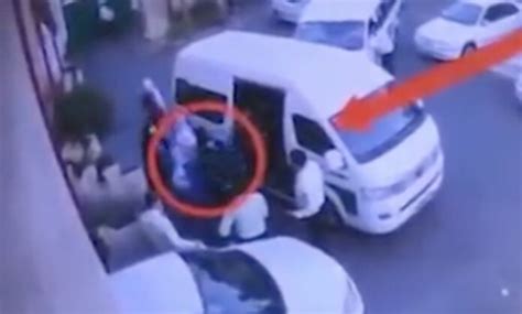 دروغ‌ها، شایعات و واقعیت‌های ماجرای مهسا امینی از ضرب و جرح در ون گشت