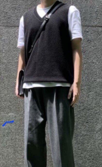 남자 크로스백 가슴라인 이상함 패션 에펨코리아