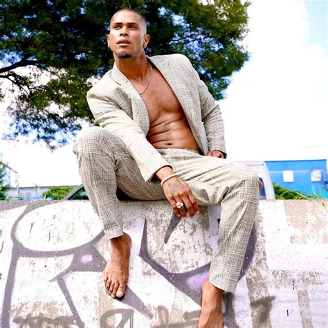 Lyle Anthony Volkwyns Feet