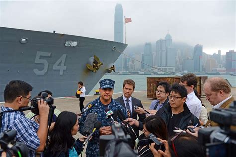 Capt Tom Disy Commanding Officer Of The Ticonderoga Class Picryl