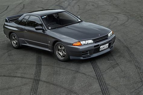 Nissan Skyline R32 By Nissan Gt R Evolution Skyline R32 Gt R V R35