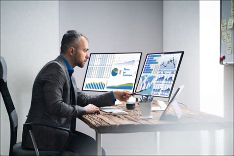 Data Analystअसे करिअर ज्याच्या शिवाय कंपनी चालू शकत नाही Profit Making Careerin Marathi