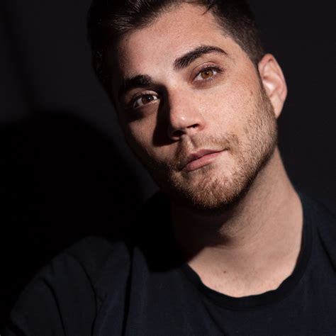 Brais Es · Artist Profile