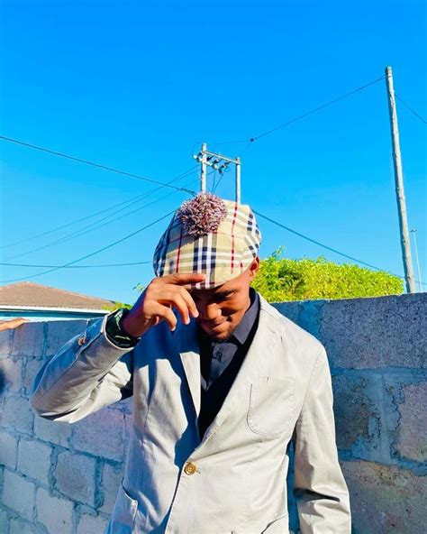 Abulele Abulele915 • Instagram Photos And Videos