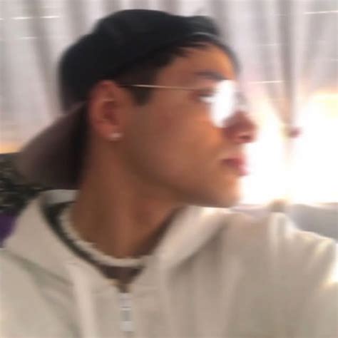 Dylan Mateo Dylanmateo • Threads Say More