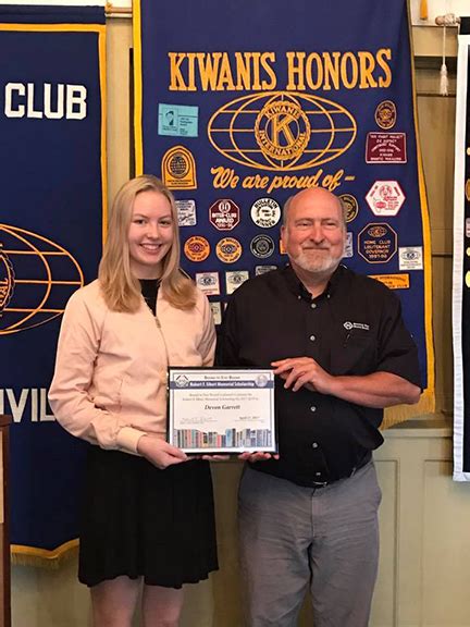 Devon Garrett Receives Scholarship The Source