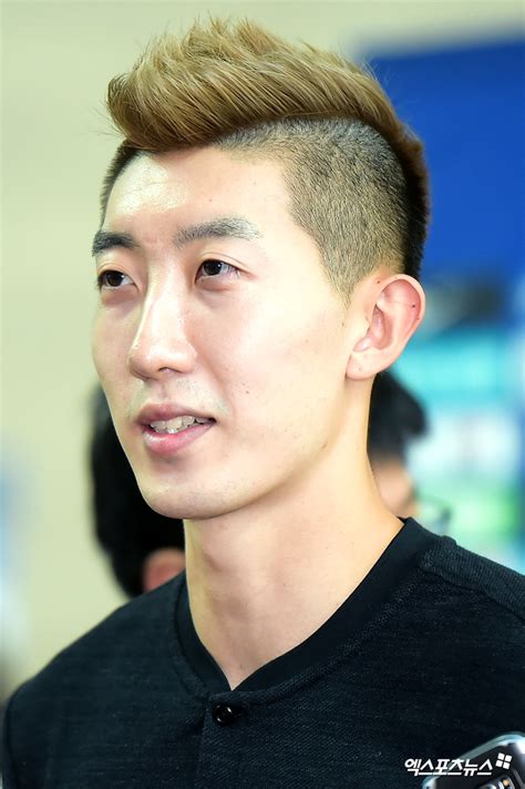 조현우 여유로운 미소로 포토