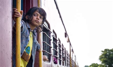 Chhello Show Last Film Show Is Like A Warm Hug For Cinema Lovers