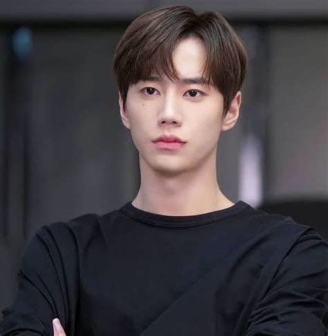 Lee Jun Young Siap Guncang Industri Musik Comeback Solo September 2025