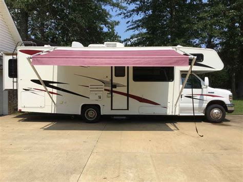2009 Used Coachmen Freedom Express 27rs Class C In Mississippi Ms