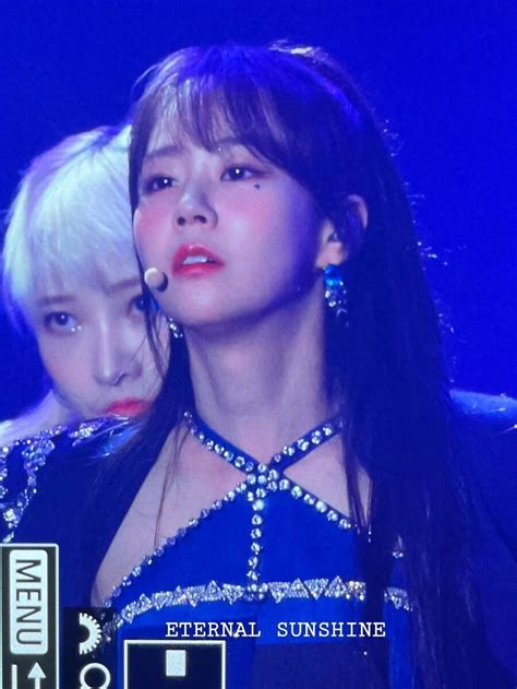 워터밤 권은비 화제성 ㅎㄷㄷㄷ하네요 이 분도 워터밤 한 번 나왔으면 ㄷㄷㄷㄷㄷㄷㄷ  Mlbpark