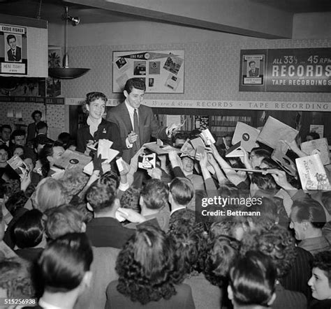 6 186 Debbie Singer Photos And High Res Pictures Getty Images