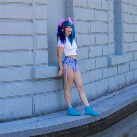 Weird Waifu Scrolller Weird Waifu Scrolller