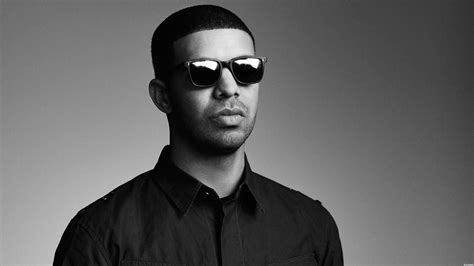Black And White Photo Of Drake Wearing Goggles And Black Shirt Hd Drake