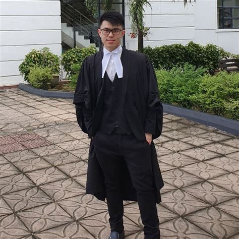 Jun Yang Liew Assistant Manager Group Legal Ioi Properties Group Berhad Linkedin