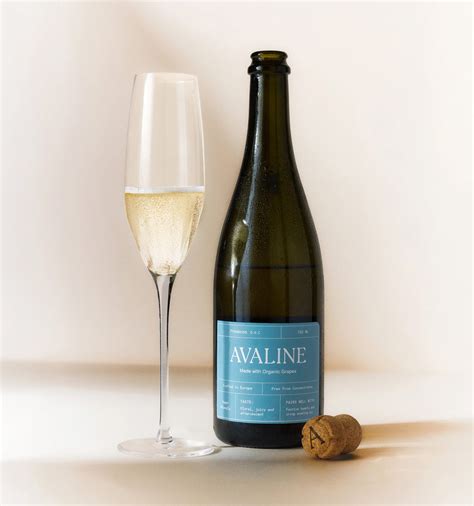 Avaline Prosecco Urbanstems Flower Delivery