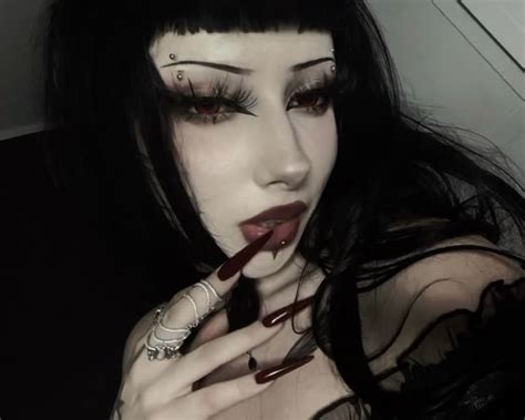 Pin By 𝖆𝖘𝖎𝖆 On 𝖒𝖊 Goth Eye Makeup Punk Makeup Makeup Obsession