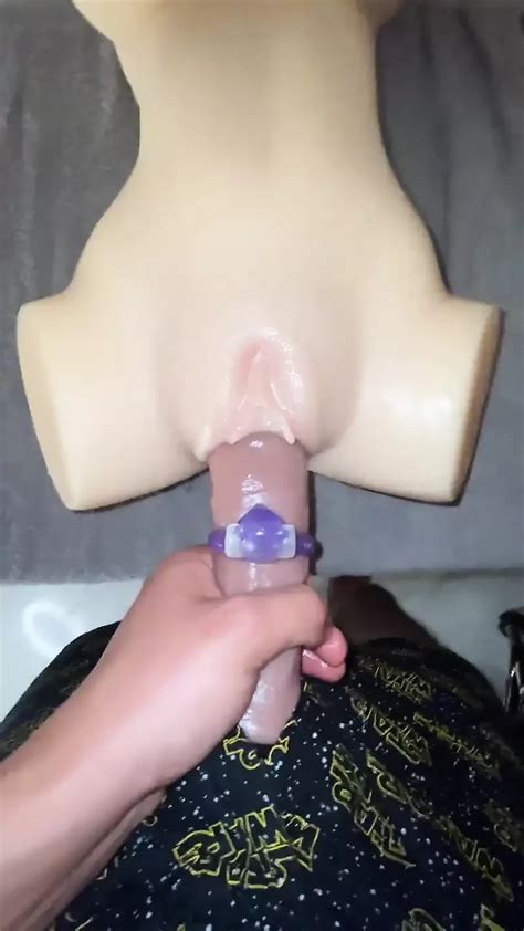 I Got A Super Soft Sex Doll That Makes Me Come In A Few Seconds Gay