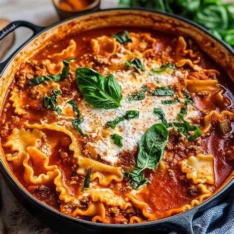 Cheesy Lasagna Soup