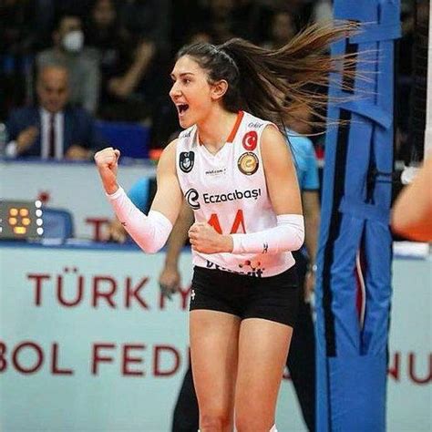Galatasarayda İlkin Aydın Ve Ayçin Akyol Fırtınası 3te 3 Yaptılar Voleybol Spor Haberleri