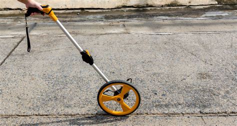 20 Most Common Tools To Measure Length Or Distance W Pictures