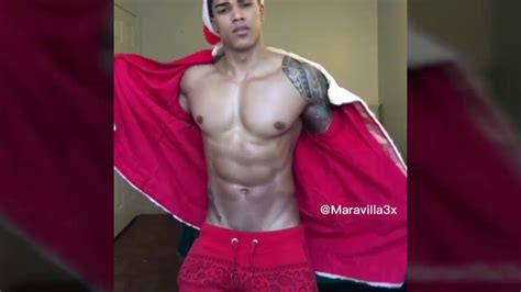 The Sexy Dance Of Shirtless Santa Claus Youtube